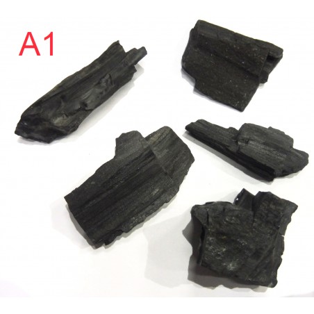 Azeviche pedra bruta. Saco 100gr.